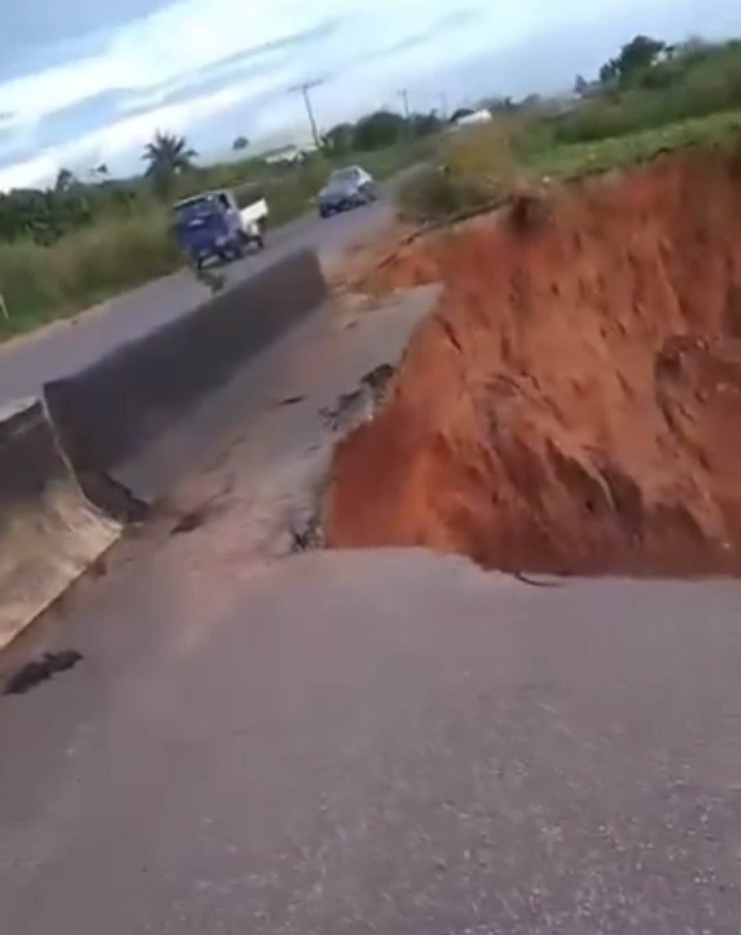Breaking: Flood, Erosion Gully Cut-off Popular Road in Anambra ...